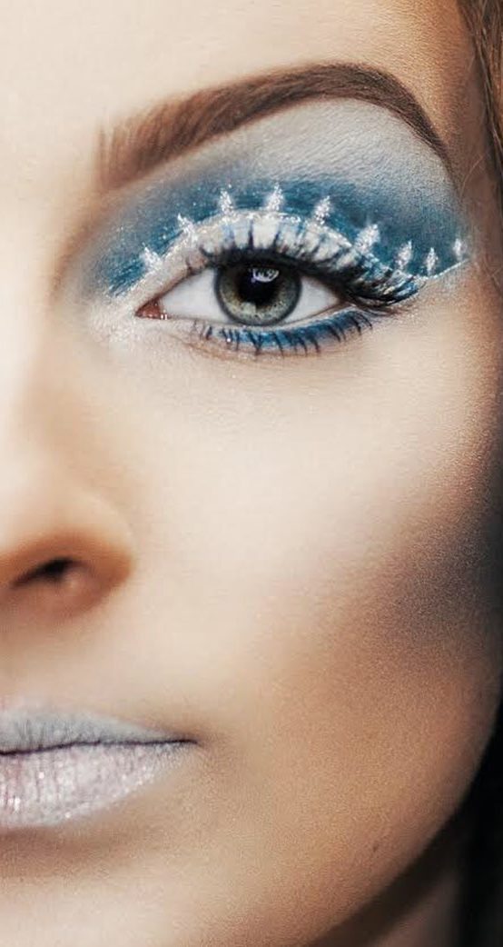 50 Christmas Makeup Looks to Try Out This Season