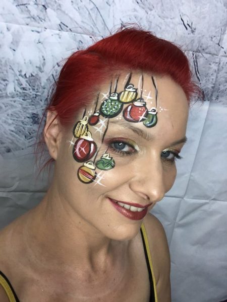 50 Christmas Makeup Looks to Try Out This Season