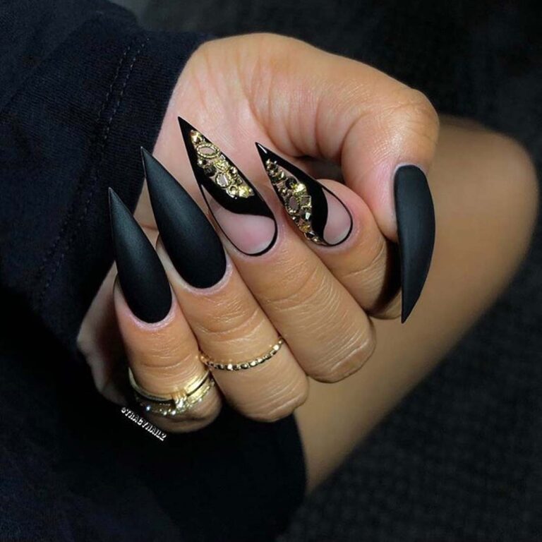 25 February Nail Color Trends: Embrace Elegance and Boldness in Your Style