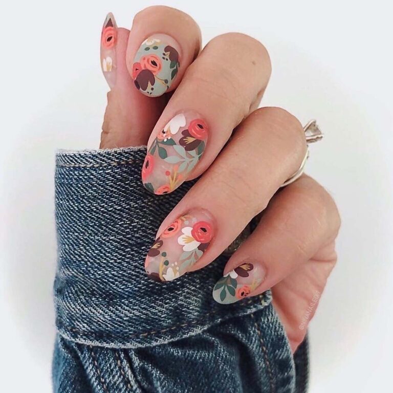 25 Fresh and Floral Spring Nail Designs to Blossom Your Look