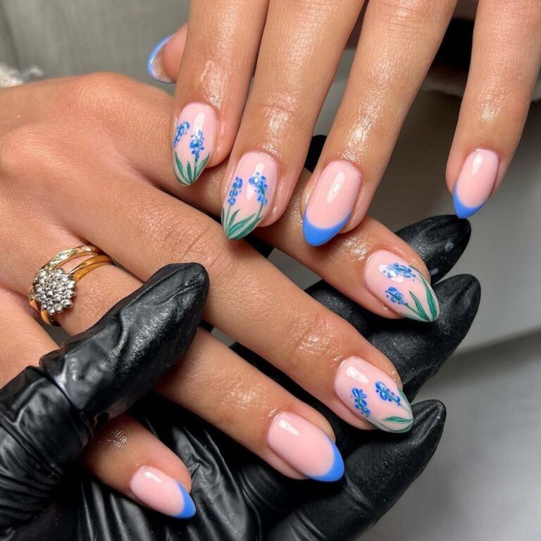 25 Fresh and Floral Spring Nail Designs to Blossom Your Look