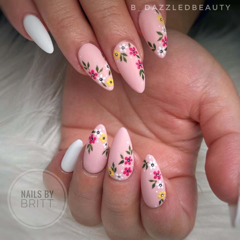 25 Fresh and Floral Spring Nail Designs to Blossom Your Look