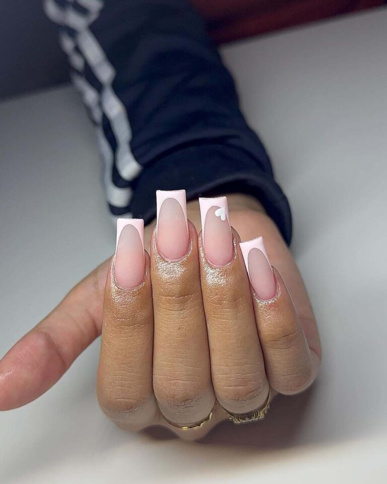 29 Acrylic Nail Designs: A Glimpse into the Future of Nail Art