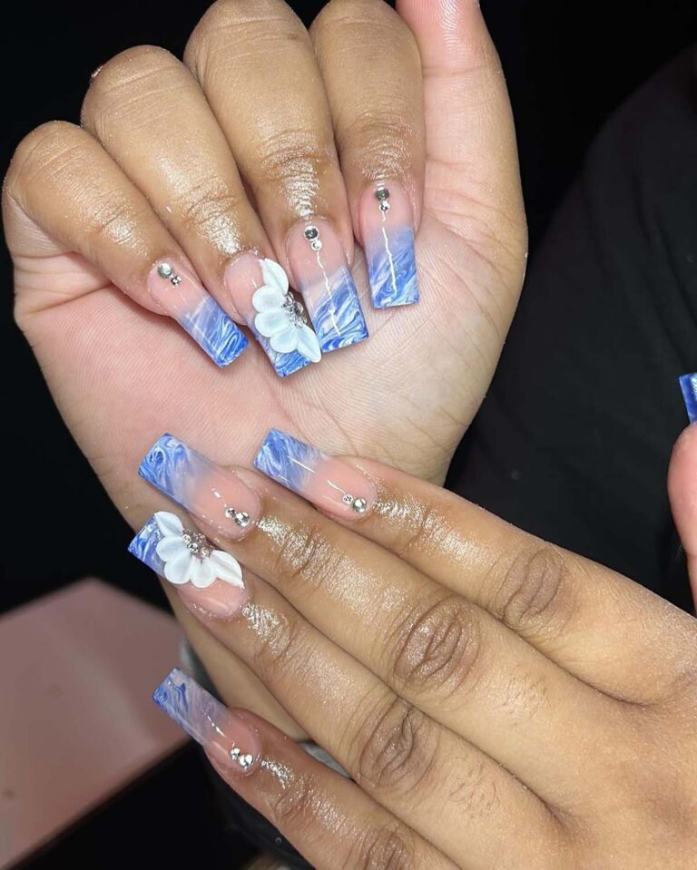 29 Acrylic Nail Designs: A Glimpse into the Future of Nail Art