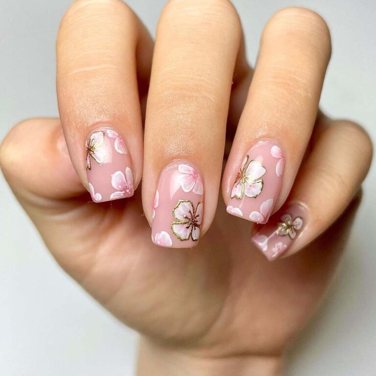 24 Cherry Blossom Nail Designs for a Touch of Elegance
