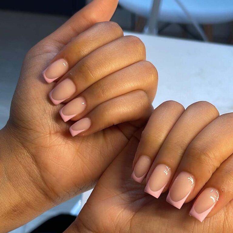 24 Chic and Simple Short Nail Designs for a Polished Look