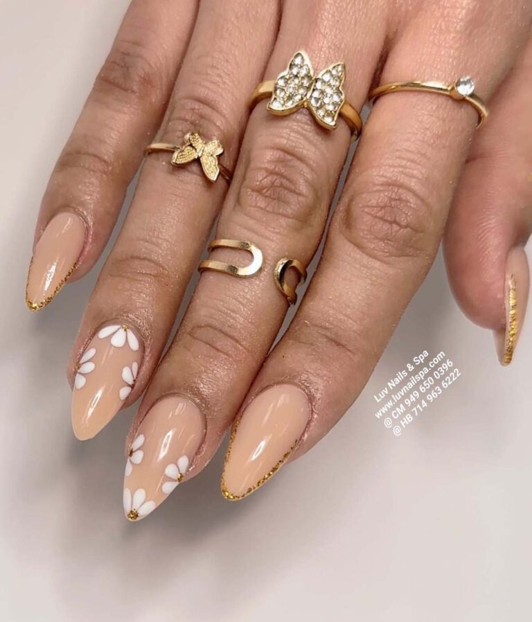 21 Spring Break Nail Designs for Your Vacation Vibes