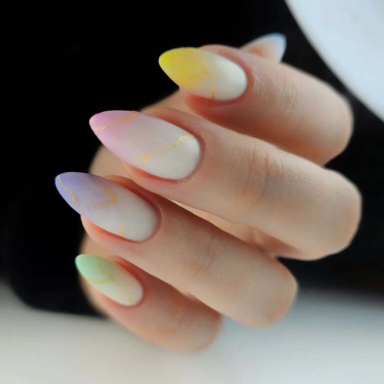 23 Spring Gradient Nails: Ombre Inspo for a Colorful Look