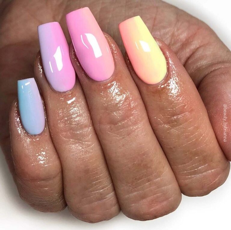 23 Spring Gradient Nails: Ombre Inspo for a Colorful Look