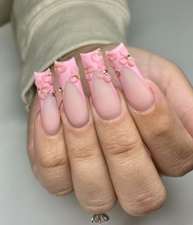 23 Trendy Spring Matte Nail Designs to Inspire Your Next Manicure