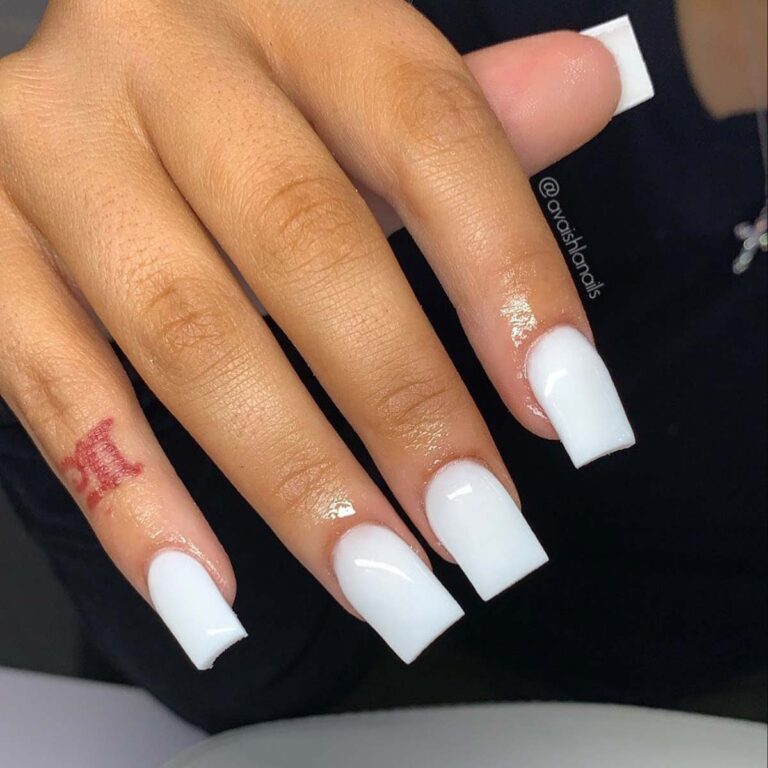 22 Square Nail Designs: Embracing Elegance and Creativity in Every Tip