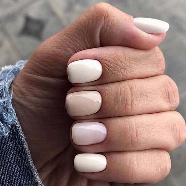 31 Vibrant Nail Colors to Achieve a Stylish, Modern Look