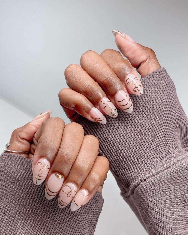 25 Stunning Short Almond Nail Designs to Inspire Your Next Manicure