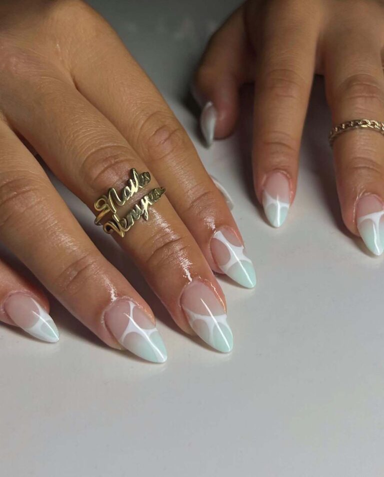 25 Stunning Short Almond Nail Designs to Inspire Your Next Manicure