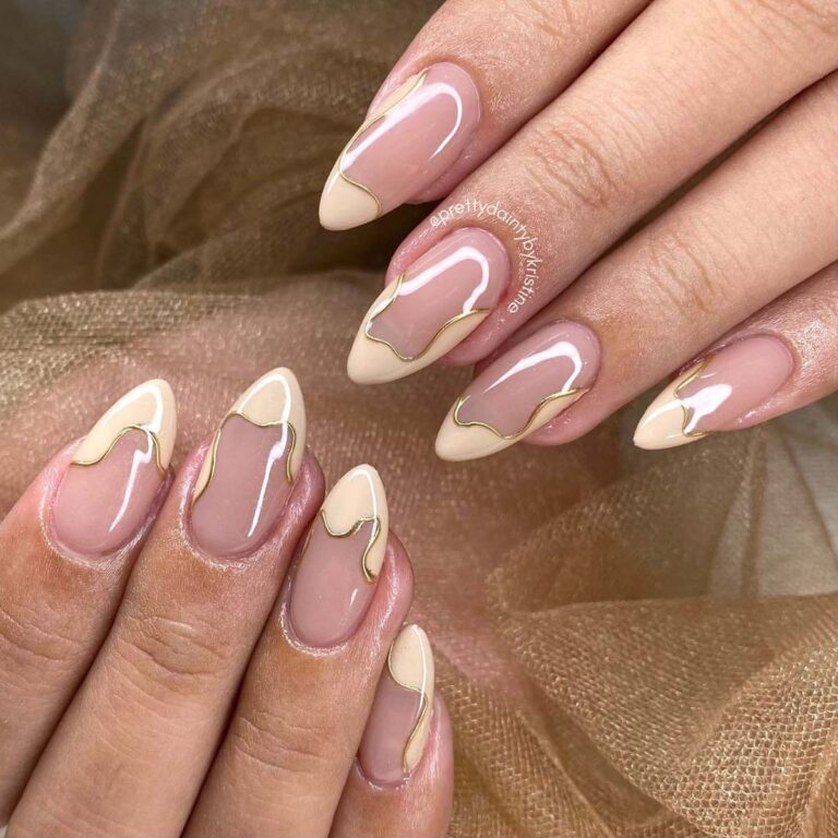 25 Stunning Short Almond Nail Designs to Inspire Your Next Manicure