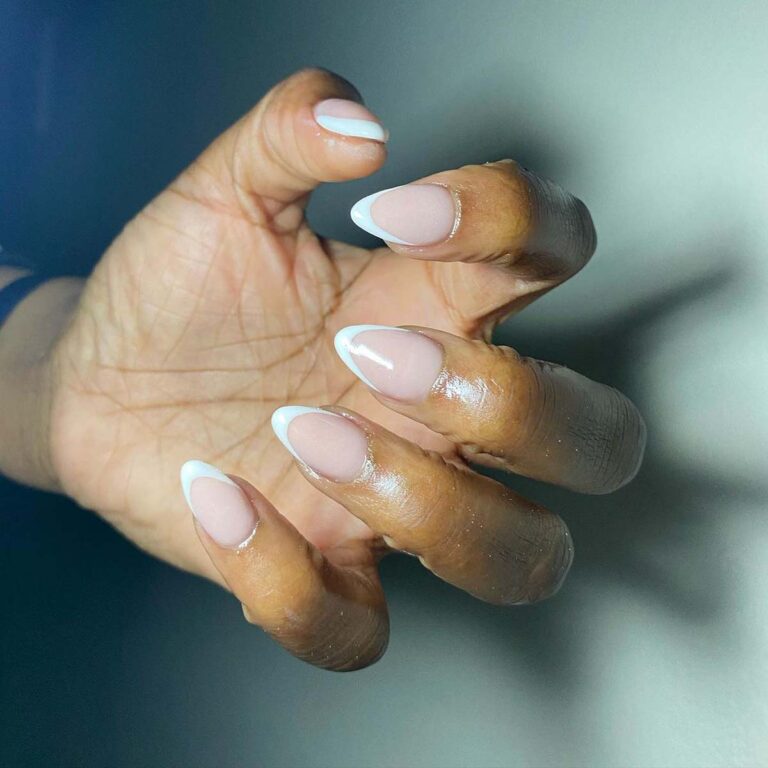 25 Stunning Short Almond Nail Designs to Inspire Your Next Manicure