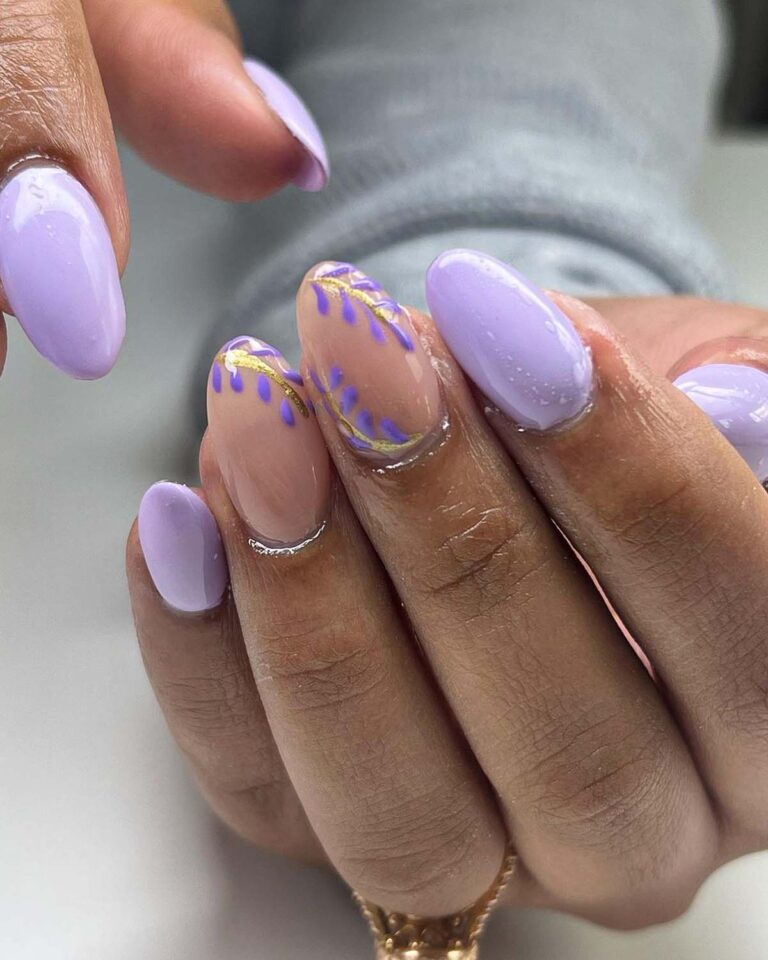 25 Stunning Short Almond Nail Designs to Inspire Your Next Manicure