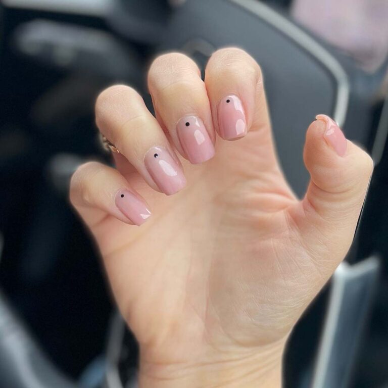 28 Trendy Spring Short Nail Ideas and Inspiration for a Fresh New Look