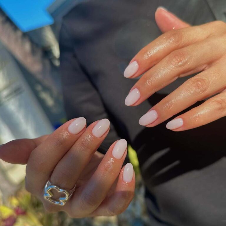 28 Trendy Spring Short Nail Ideas and Inspiration for a Fresh New Look