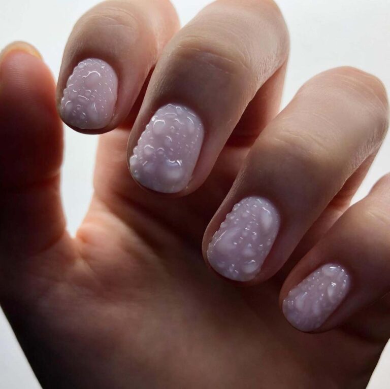 24 Whimsical Raindrop Nail Art Ideas for April Showers