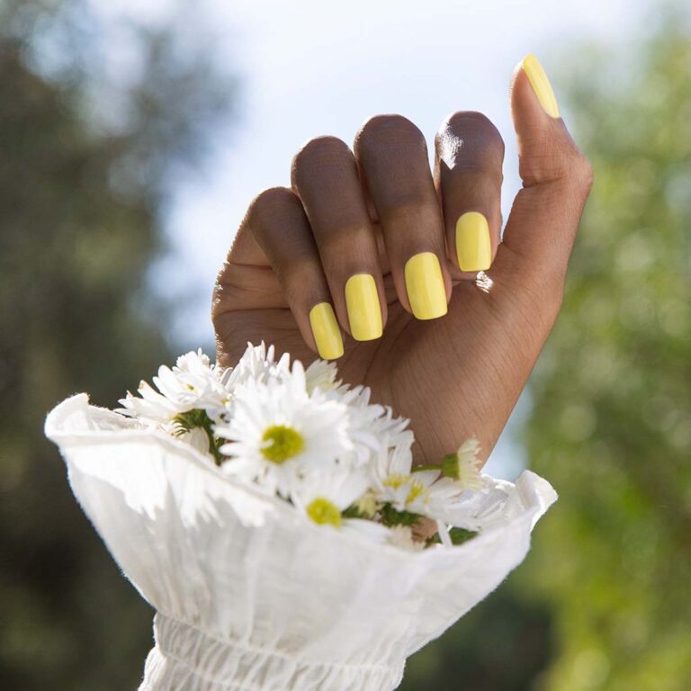 28 Sunny Ideas for Yellow Summer Nails That Will Brighten Your Day