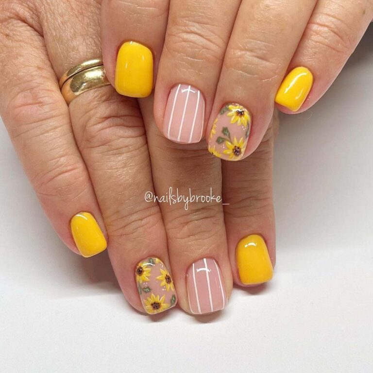 28 Sunny Ideas for Yellow Summer Nails That Will Brighten Your Day