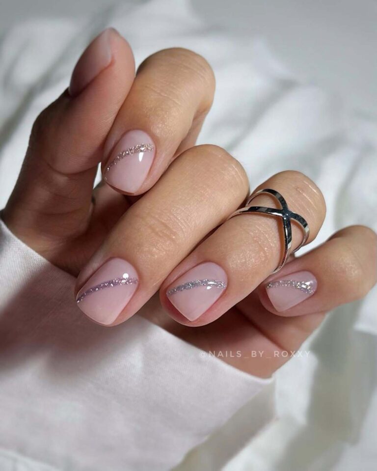 24 Beautiful Squoval Nails Designs: A Fusion of Style and Comfort