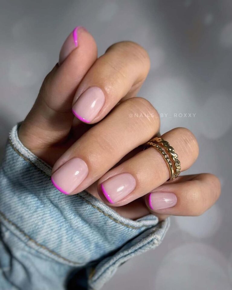 24 Beautiful Squoval Nails Designs: A Fusion of Style and Comfort