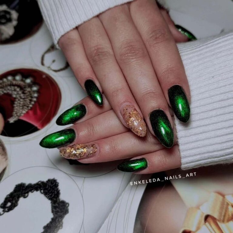 27 Stunning Green Nail Designs to Rock this Summer