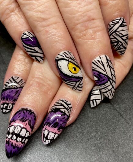 30 Creepy Halloween Nail Designs You Need to Try This October