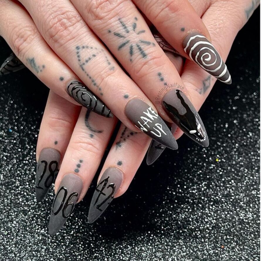 30 Creepy Halloween Nail Designs You Need to Try This October