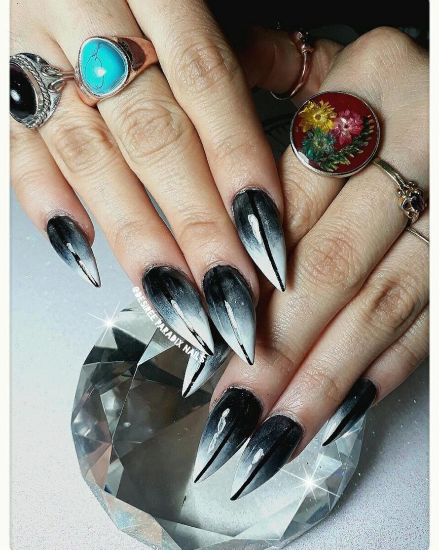 30 Creepy Halloween Nail Designs You Need to Try This October