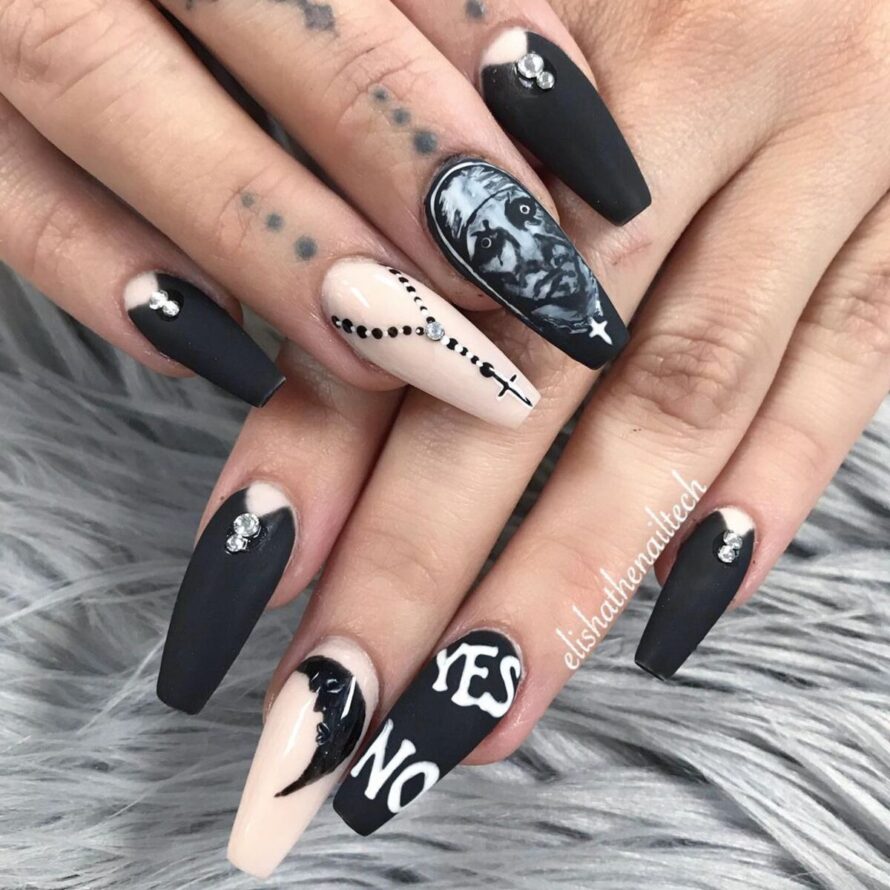 30 Creepy Halloween Nail Designs You Need to Try This October