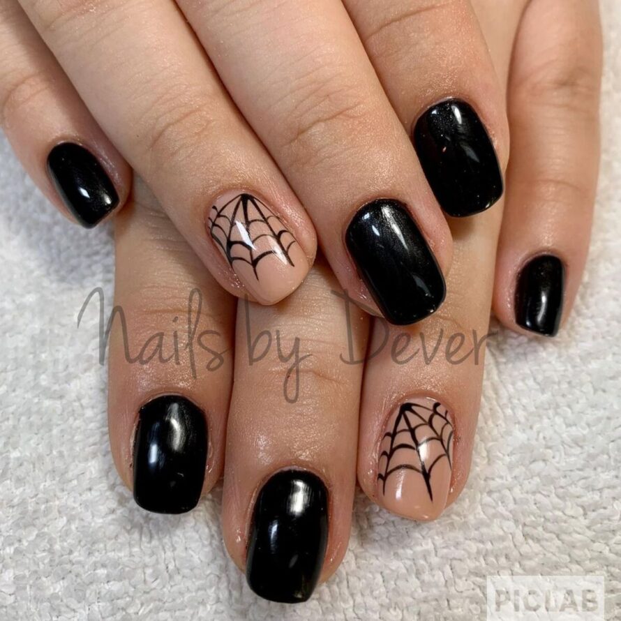28 Easy Halloween Nail Designs Anyone Can Do for a Ghoulishly Good Time
