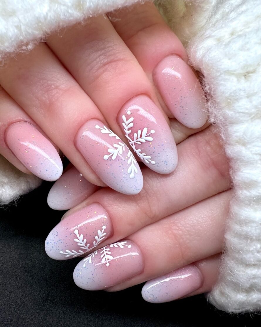 31 Festive Acrylic Christmas Nails to Celebrate the Season