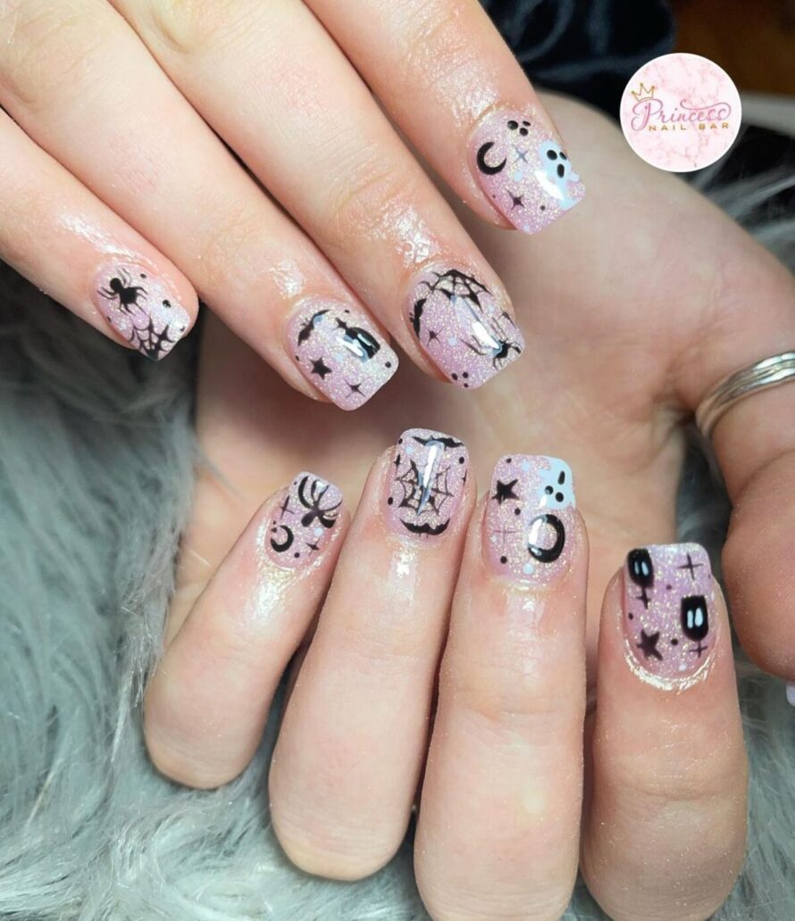 27 Adorable Short Halloween Nails to Steal the Spotlight
