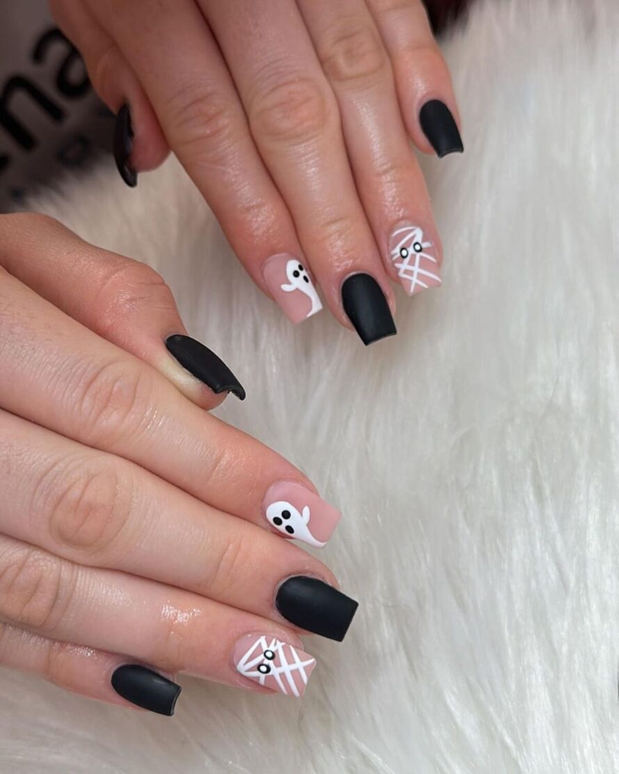 26 Simple Halloween Nails That Are Scarily Easy to DIY