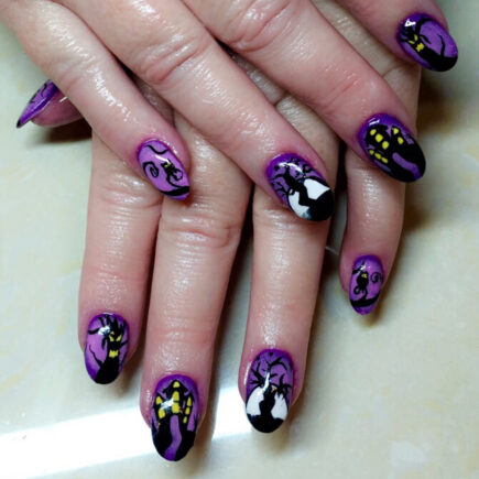 31 Spooky Acrylic Halloween Nails That Will Haunt Your Dreams