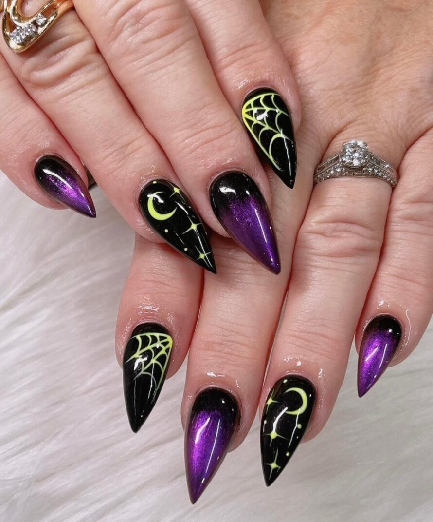 31 Spooky Acrylic Halloween Nails That Will Haunt Your Dreams