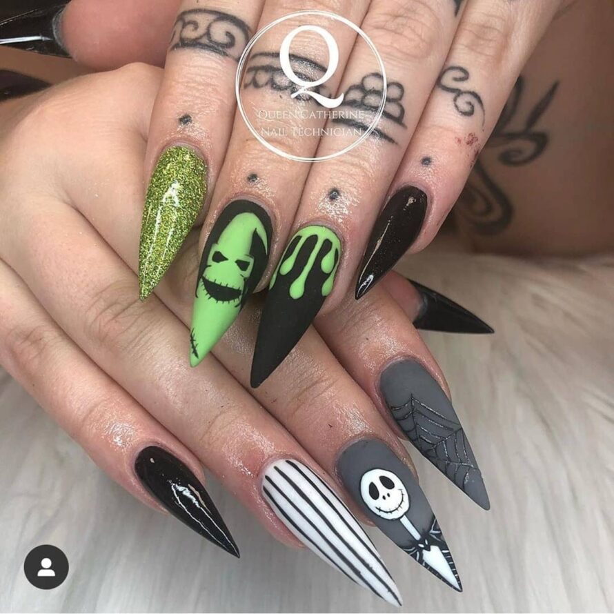 31 Spooky Acrylic Halloween Nails That Will Haunt Your Dreams