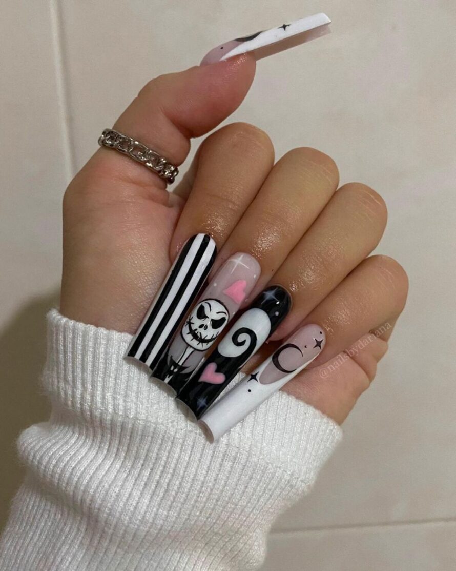 31 Spooky Acrylic Halloween Nails That Will Haunt Your Dreams