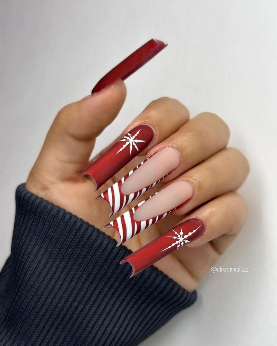 32 Stunning Red Christmas Nails for a Classic Holiday Look