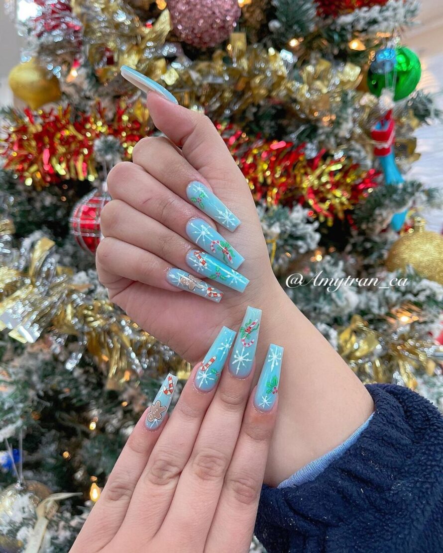 32 Cool Blue Christmas Nails for a Winter Wonderland Feel
