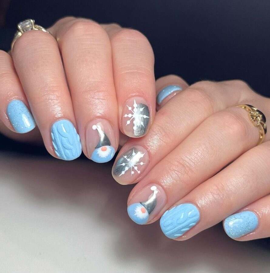32 Cool Blue Christmas Nails for a Winter Wonderland Feel