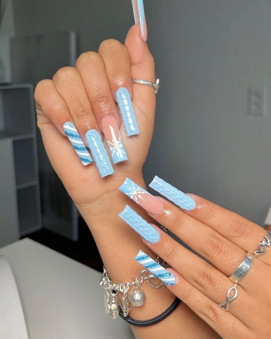 32 Cool Blue Christmas Nails for a Winter Wonderland Feel