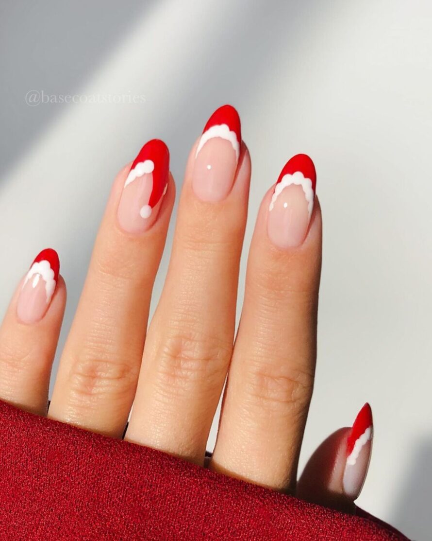 27 Elegant French Tip Christmas Nails for a Classic Look