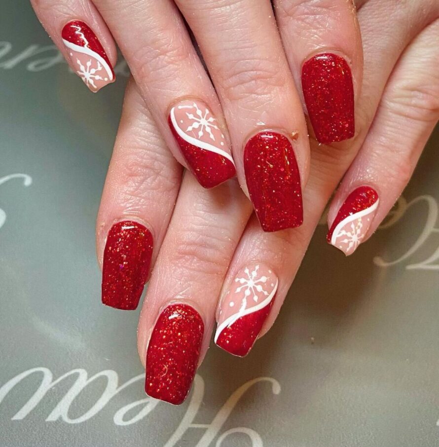 28 Magical Snowflake Christmas Nails to Capture the Winter Wonderland