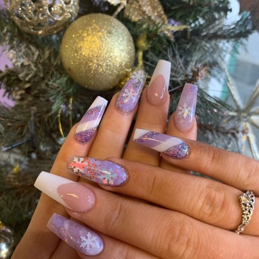 28 Magical Snowflake Christmas Nails to Capture the Winter Wonderland