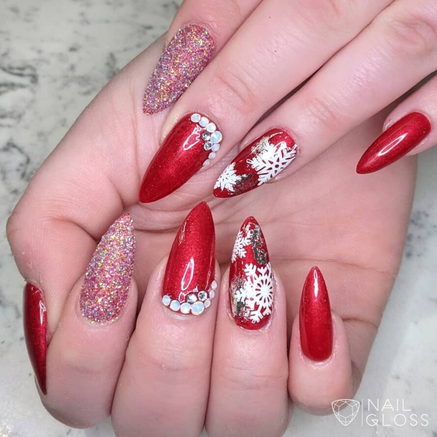 28 Magical Snowflake Christmas Nails to Capture the Winter Wonderland