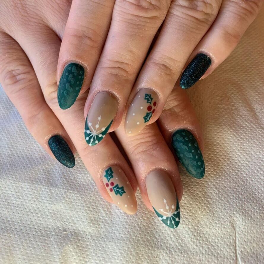 28 Matte Christmas Nails for a Sophisticated Holiday Look